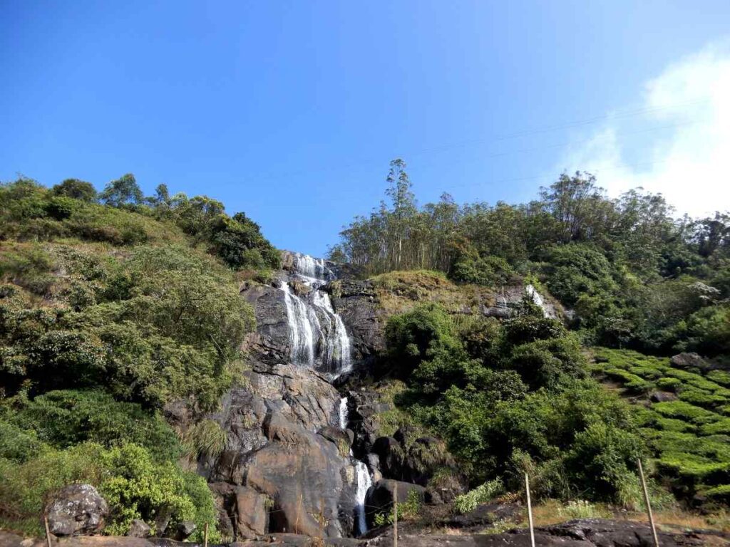 KSRTC Munnar Double-Decker Bus – Royal View Route, Timings & Booking